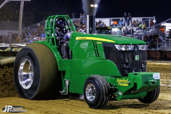 Chaos Fabrication Pro Stock Tractors – The Pullers Championship